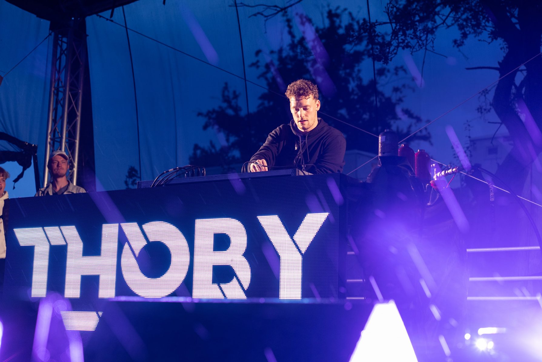 10 Questions With “I’ll Be There” Artist Thoby | Nexus Radio